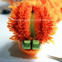 Pom-Pom Pumpkin - Halloween DIY | Craft Passion