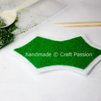 DIY Holly Berries - Easy Christmas Craft | Craft Passion