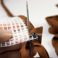 How To Locker Hook Tutorial - Drink Coasters | Craft Passion