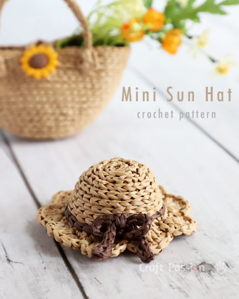 Free Crochet Tiny Hat Pattern - For Dolls • Craft Passion
