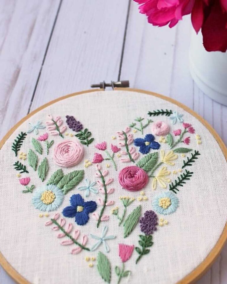 55 Beautiful and Free Embroidery Patterns • Craft Passion