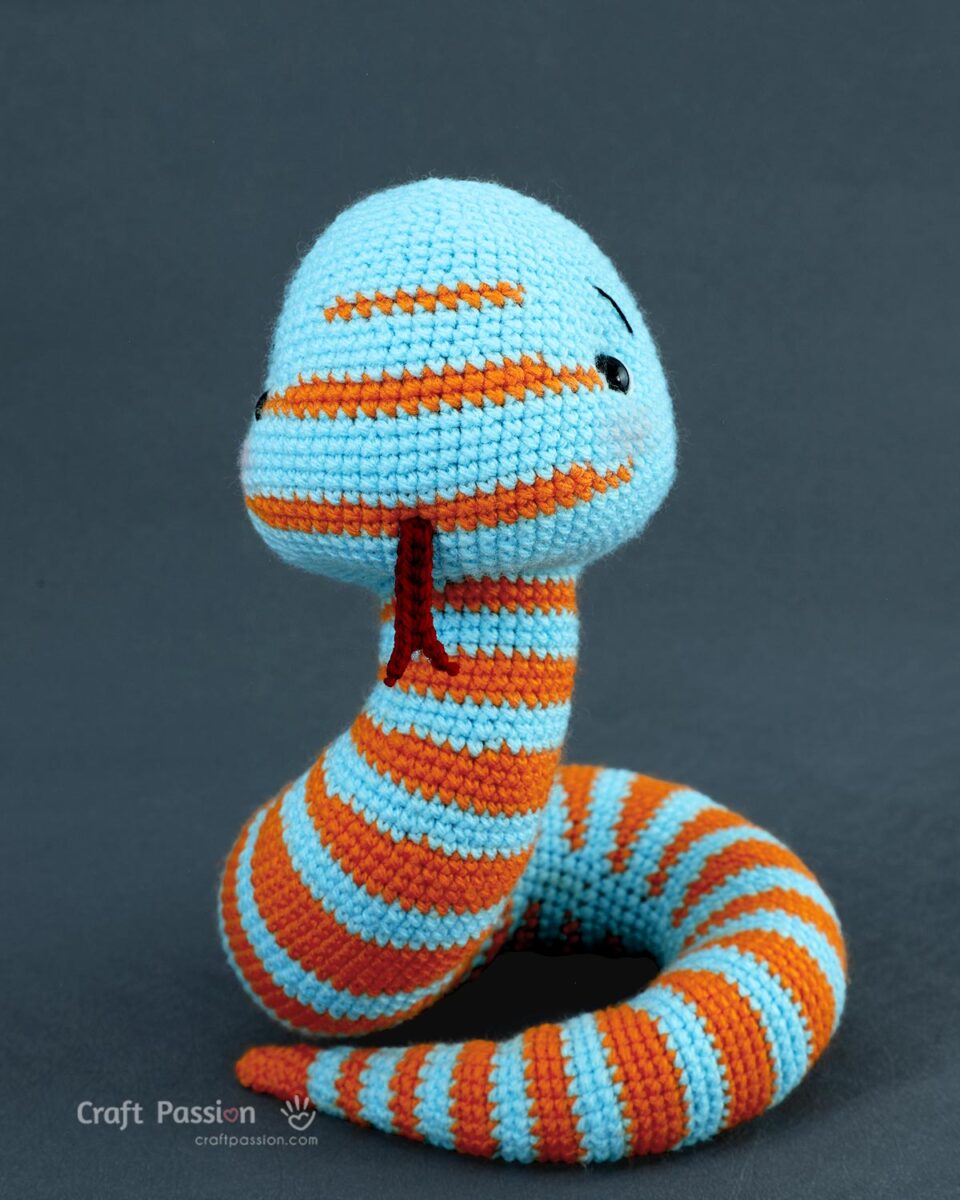 Free Crochet Snake Pattern – Curvy Striped Amigurumi Snake