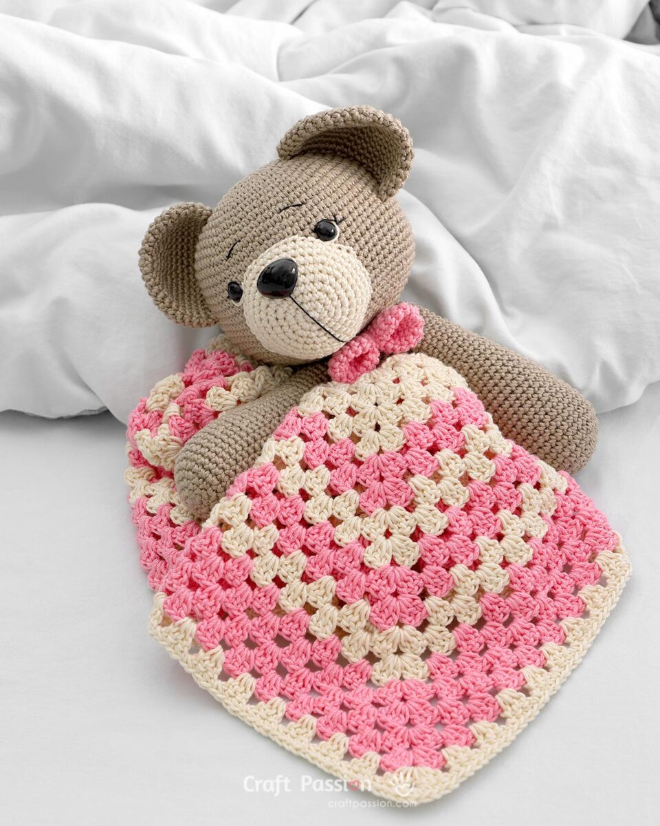 Crochet Lovey, Snug-Nap-Dream - Free Pattern • Craft Passion