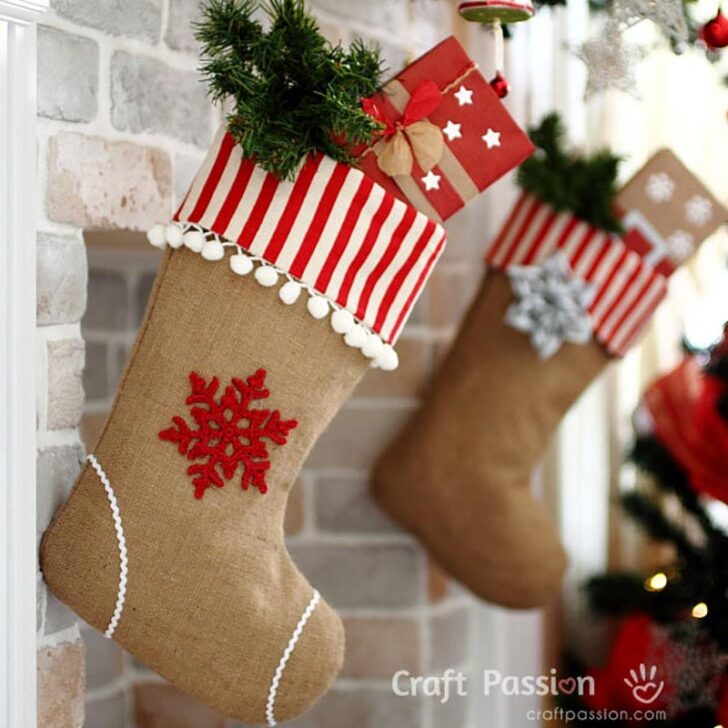 34 Creative and Free Christmas Stocking Patterns • Craft Passion