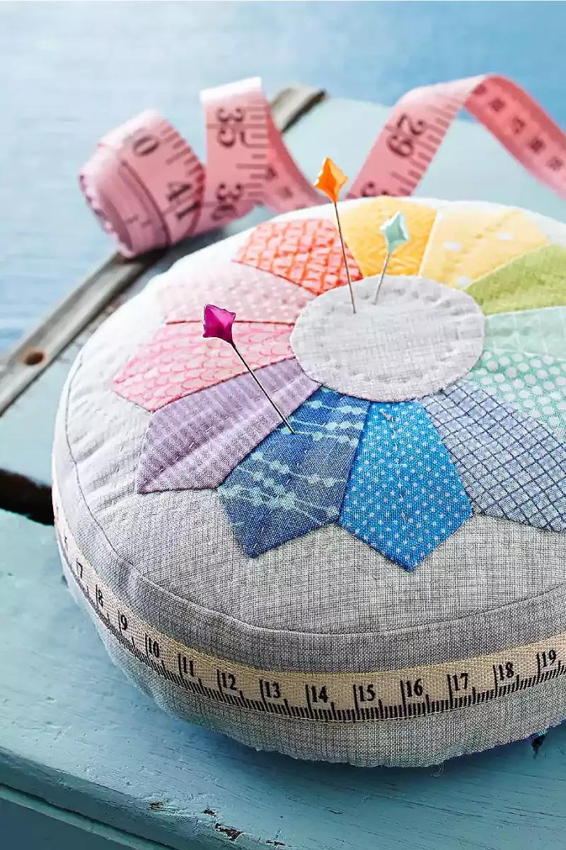 42 Cute and Simple Pin Cushion Ideas • Craft Passion