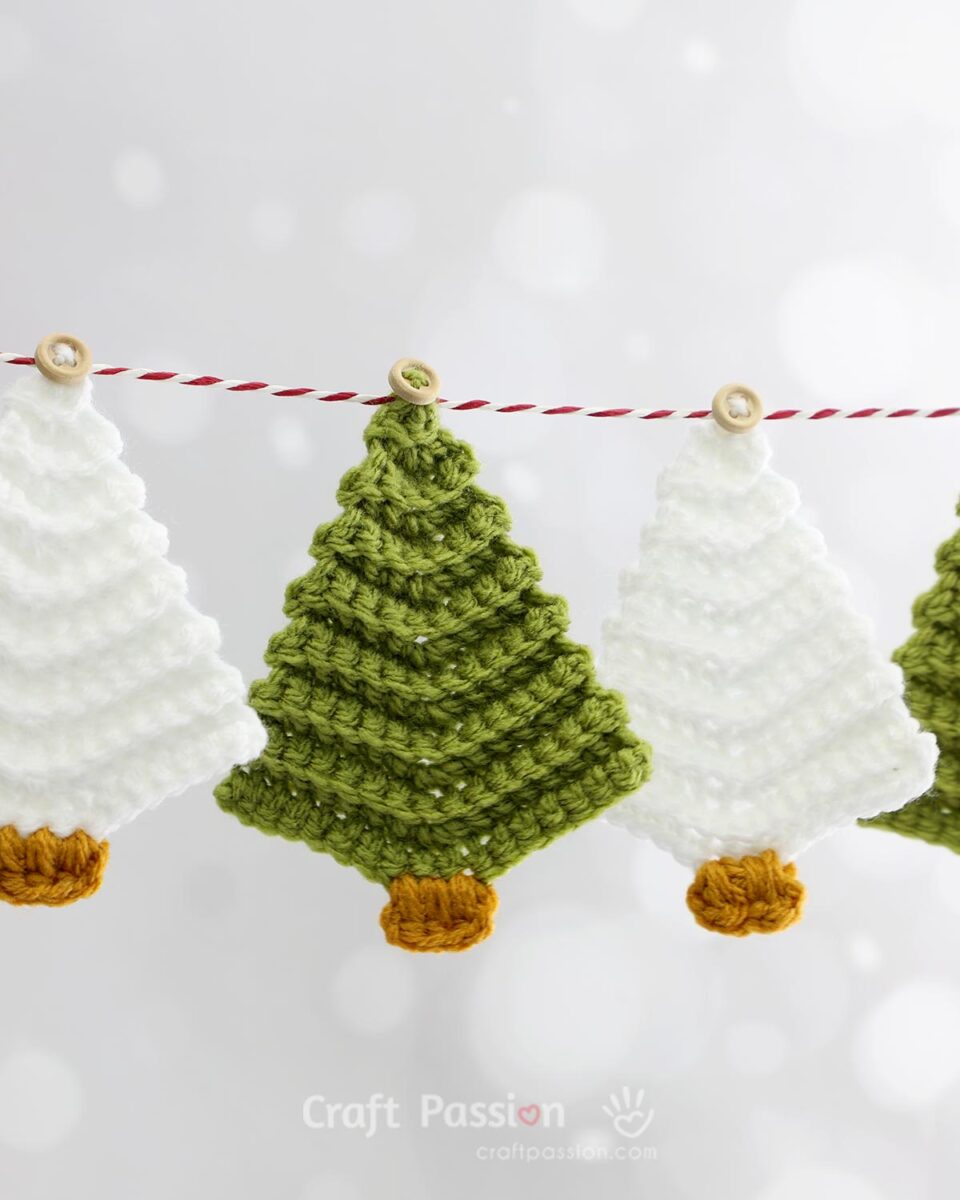 Easy Crochet Christmas Tree - Free Pattern • Craft Passion