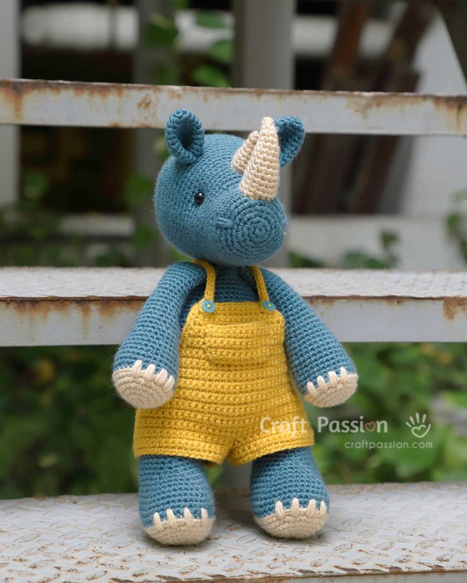 Crochet Rhino - Free Amigurumi Pattern • Craft Passion