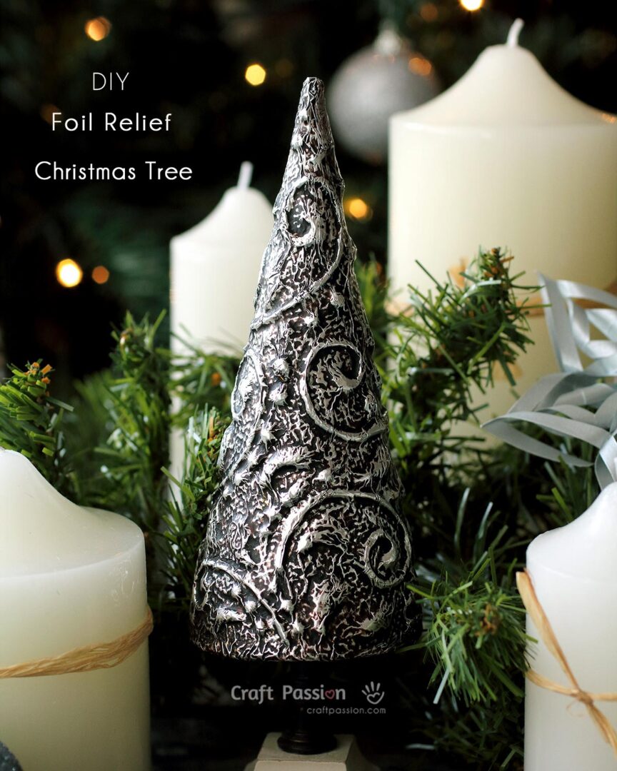 Foil Relief Christmas Tree - Easy DIY Decor • Craft Passion