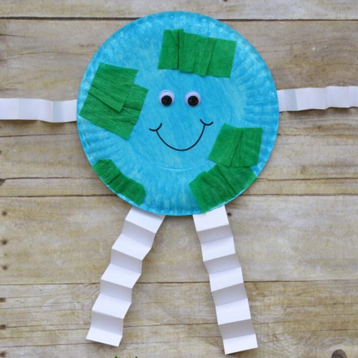 55 Unique Earth Day Crafts and Tutorials • Craft Passion