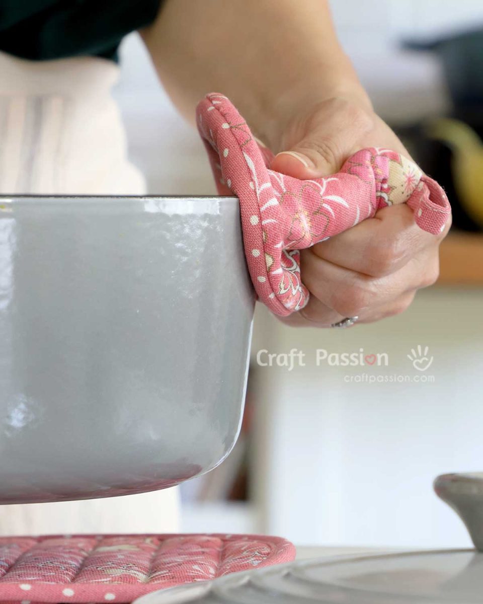 Free Cone Potholder Pattern - How To Sew • Craft Passion