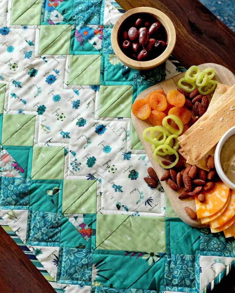 42 Table Runner Patterns For Home Decor - Free • Craft Passion