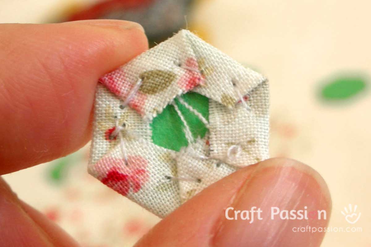 Hexagon Quilting – How To English Paper Piecing • Craft Passion