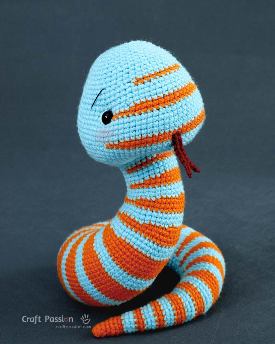 Free Crochet Snake Pattern – Curvy Striped Amigurumi Snake