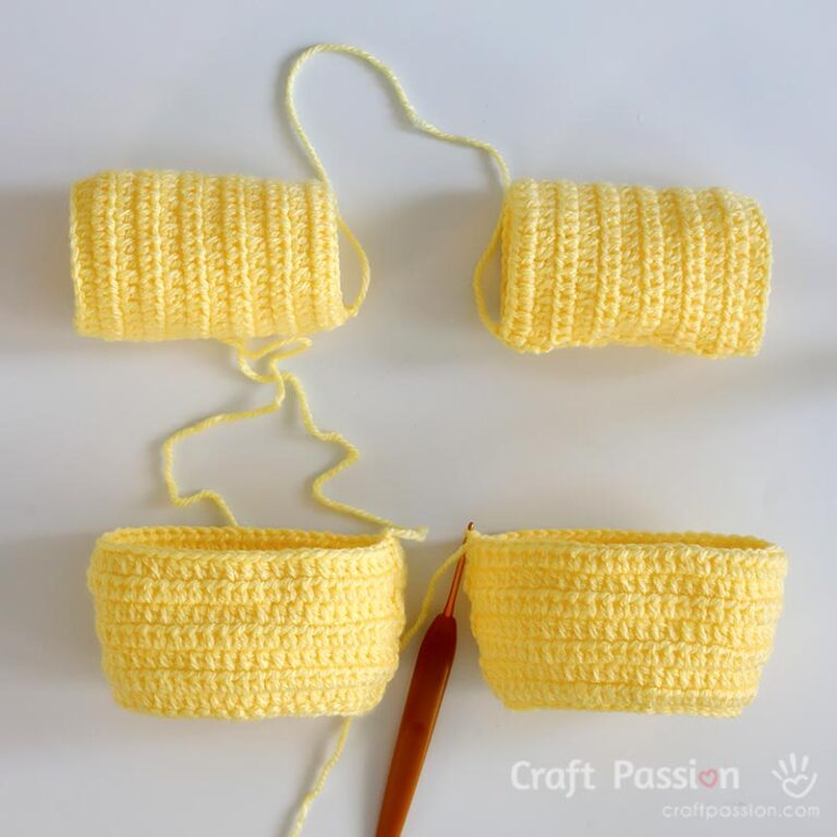 2-Piece Free Crochet Pajamas & Hat Pattern For Amigurumi