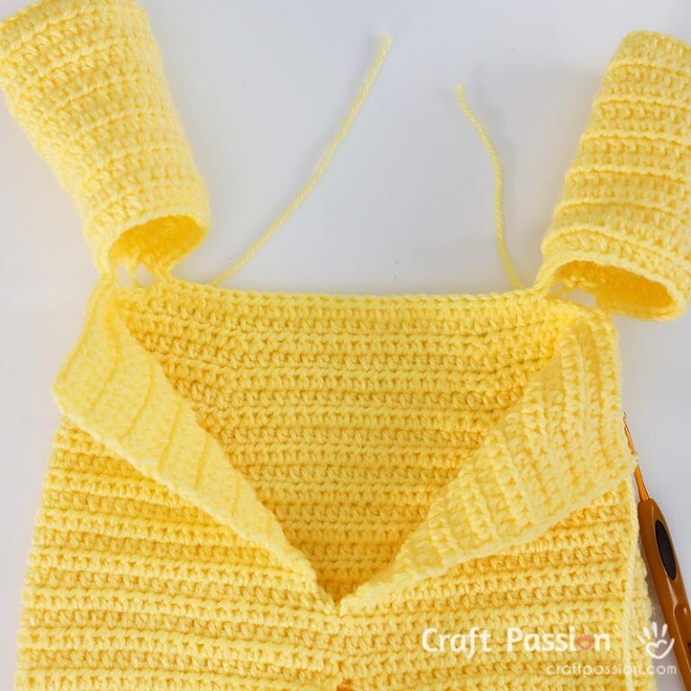 2-Piece Free Crochet Pajamas & Hat Pattern For Amigurumi