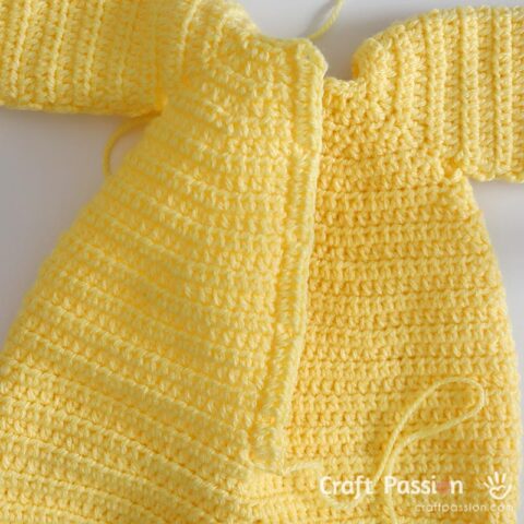 2-Piece Free Crochet Pajamas & Hat Pattern For Amigurumi