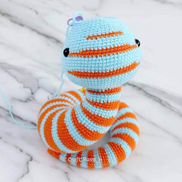 Free Crochet Snake Pattern – Curvy Striped Amigurumi Snake