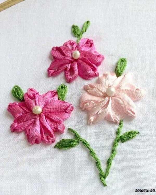 42 Easy Embroidery Flowers with Free Patterns • Craft Passion
