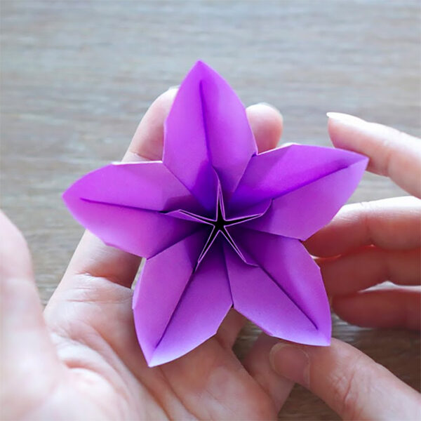 Origami Flower- 29 Origami Projects To DIY • Craft Passion
