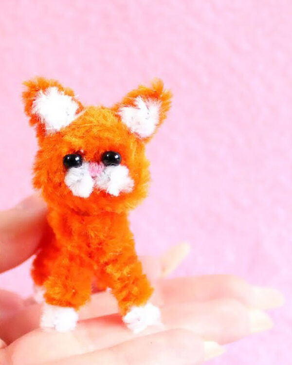 61 Easy Pipe Cleaner Crafts For Kids • Craft Passion
