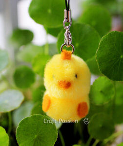Chick Pom Pom - DIY Easter Crafts • Craft Passion