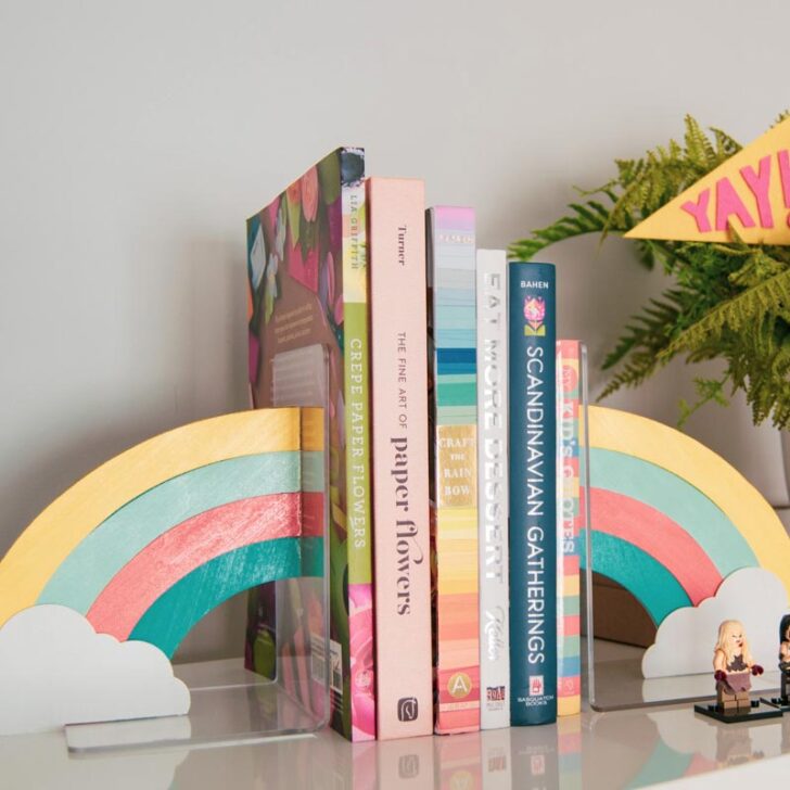 21 Artsy DIY Bookends For Home Decor • Craft Passion