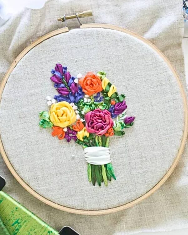 42 Easy Embroidery Flowers with Free Patterns • Craft Passion
