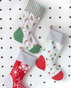 34 Creative and Free Christmas Stocking Patterns • Craft Passion