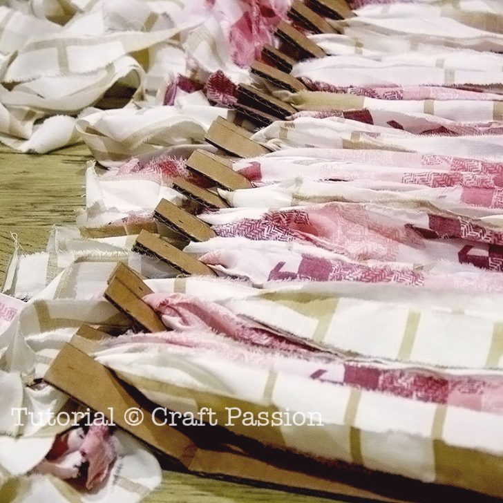 How To Make A Rag Rug - Woven Rug • Easy Recycle Craft