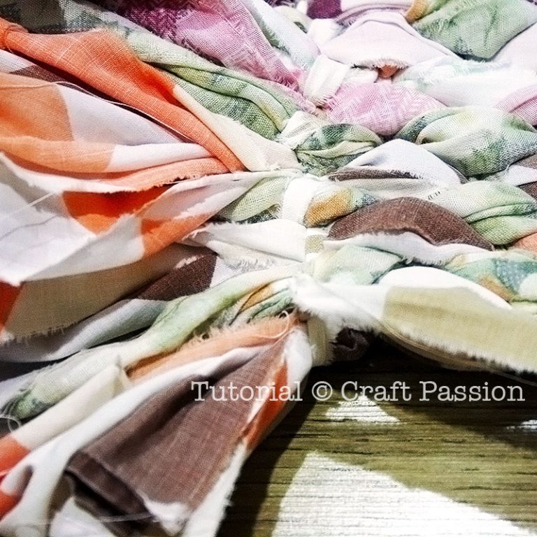 How To Make A Rag Rug - Woven Rug • Easy Recycle Craft